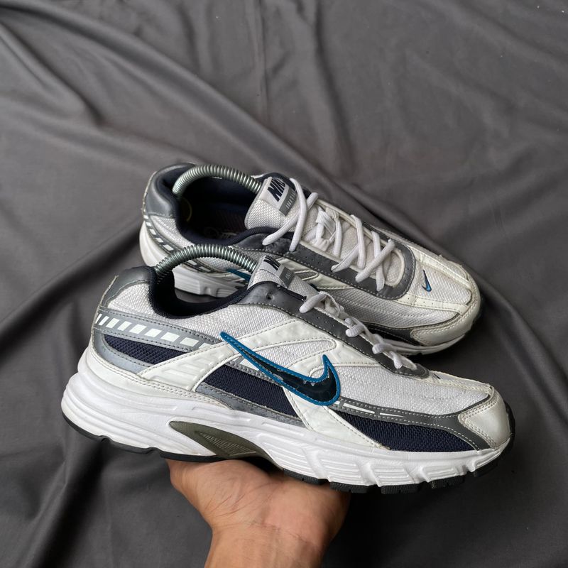 Nike Gorpcore Sportswear Sneakers Pria white blue - Preloved