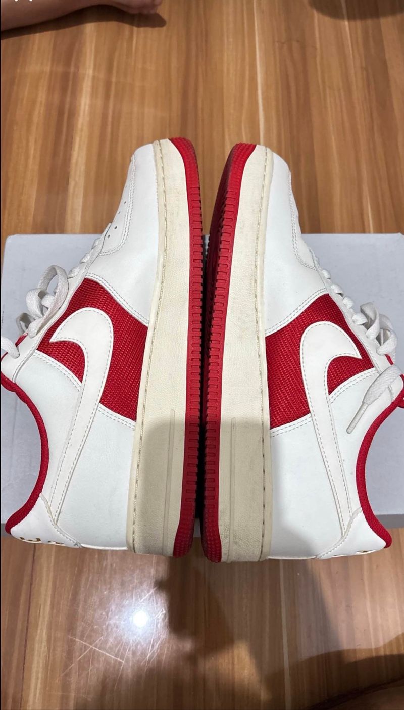 NIKE AIR FORCE 1 UNIVERSITY RED - Preloved