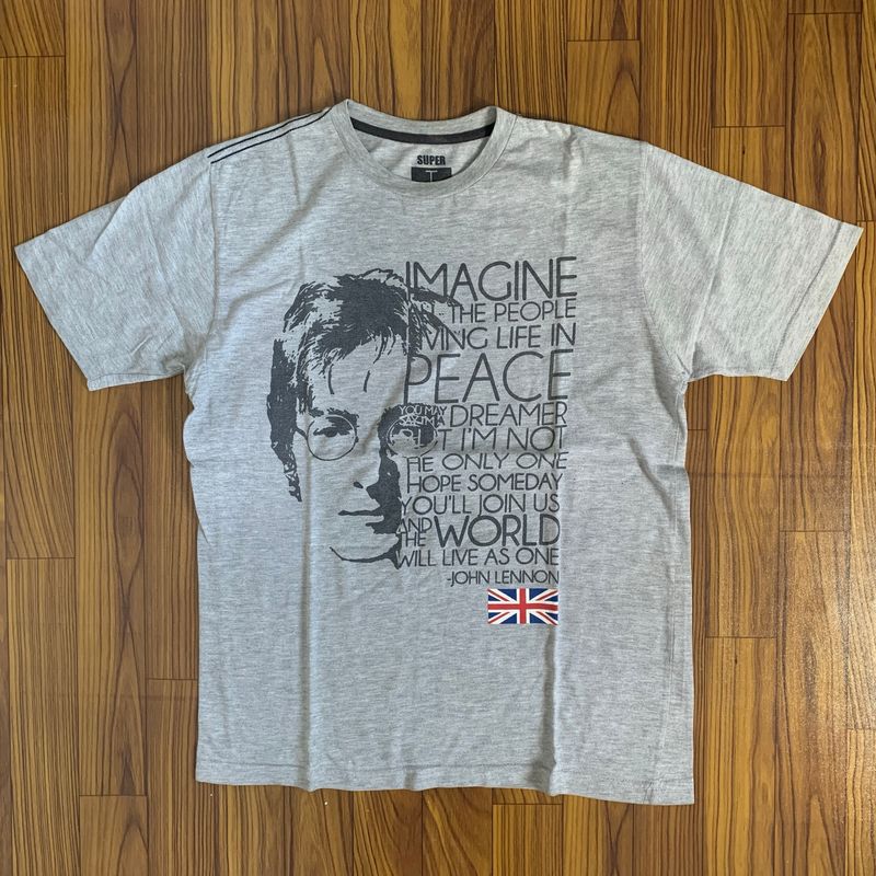 T-shirt - Preloved