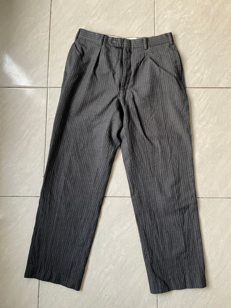 [AVAILABLE] Black Striped Pants 🖤⚡ - Preloved
