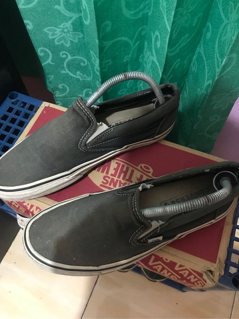 Vans Slip On - Preloved