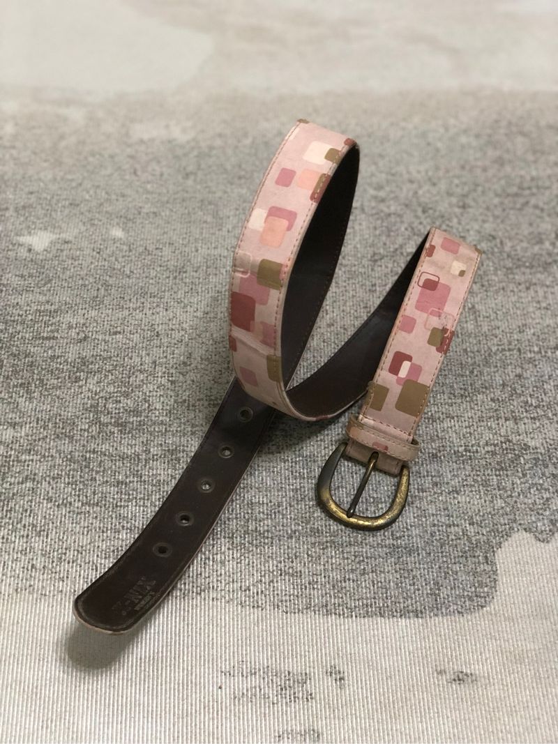 Y2K grunge gothic nix belts pink leather - Preloved