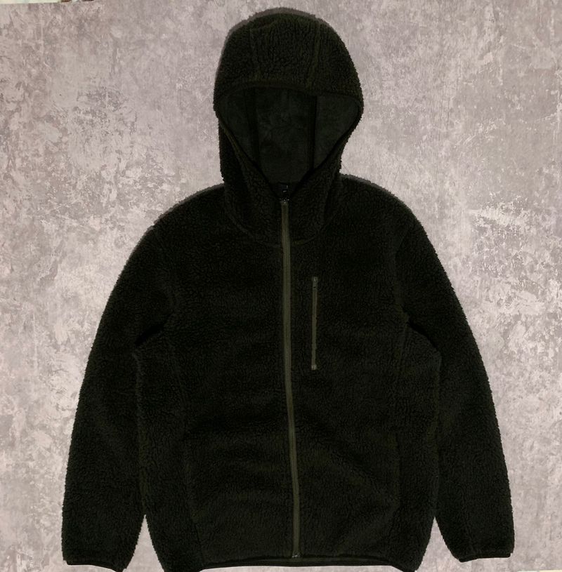 Uniqlo Gorpcore Goth Fleece Pria green - Preloved