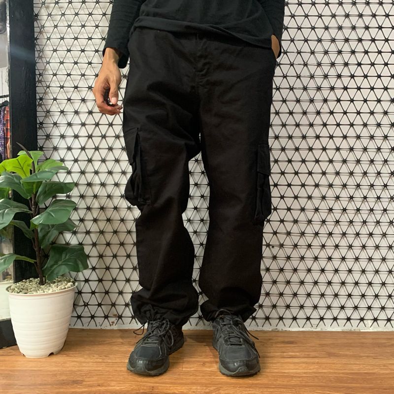 Streetwear Gorpcore Jeans Pria black - Preloved