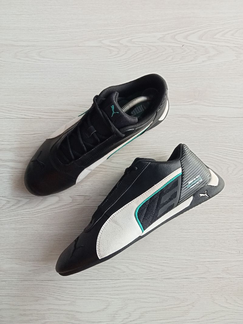 Puma Men's Black & White Sneakers - Preloved