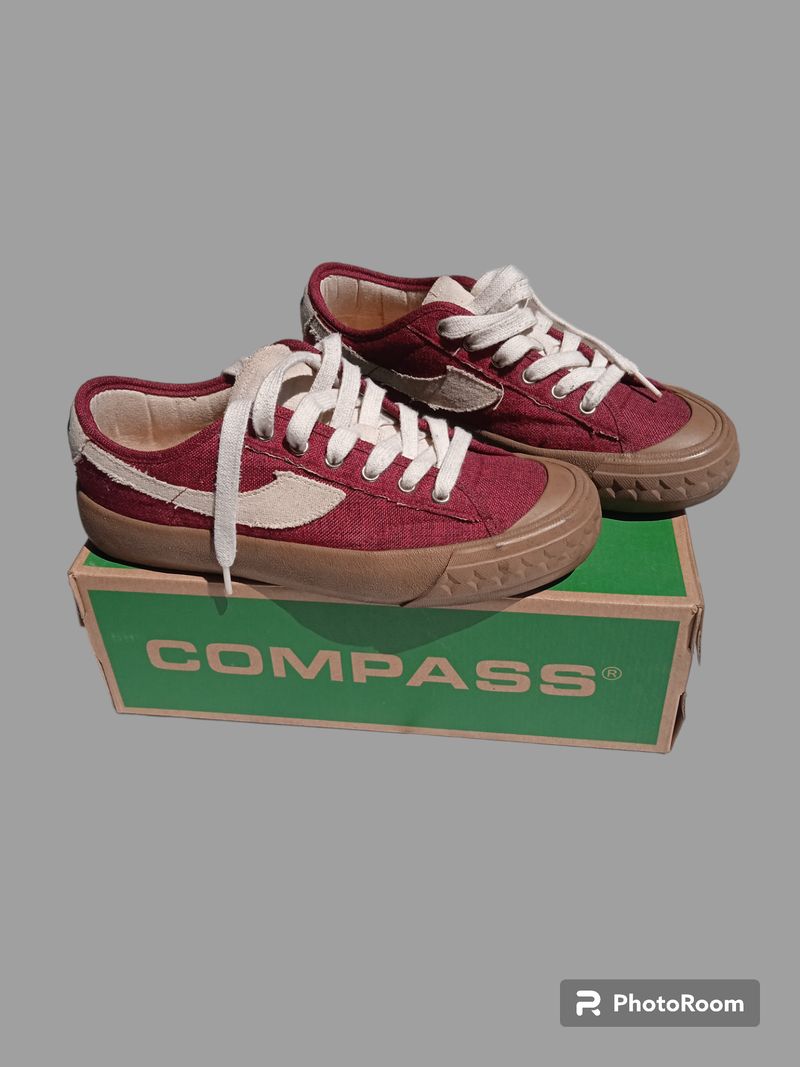 Compass Men's Brown & Red Sneakers - Preloved