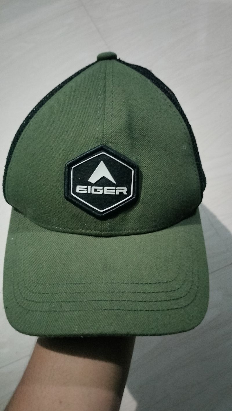 Eiger Men's Green Hat - Preloved