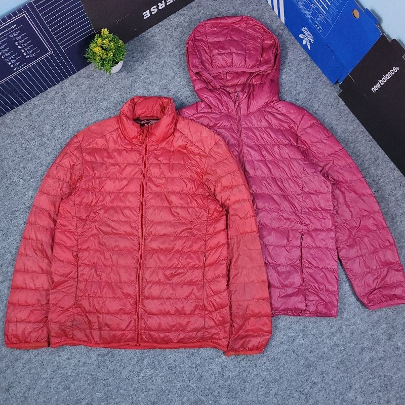 Uniqlo Women's Red & Burgundy Puffer Jacket - Preloved