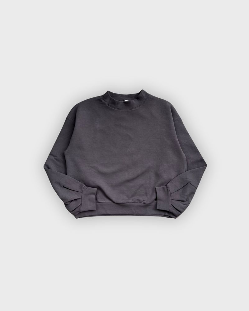 GU Coquette Casual Sweater Wanita tan gray - Preloved