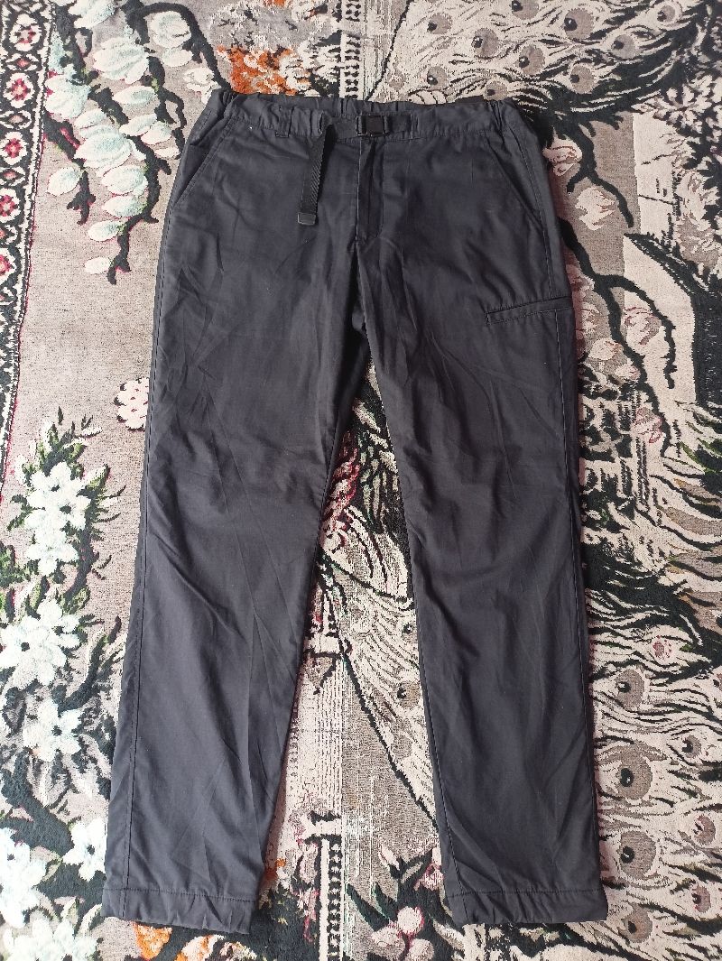 Uniqlo Gorpcore Tracksuit Pria black - Preloved