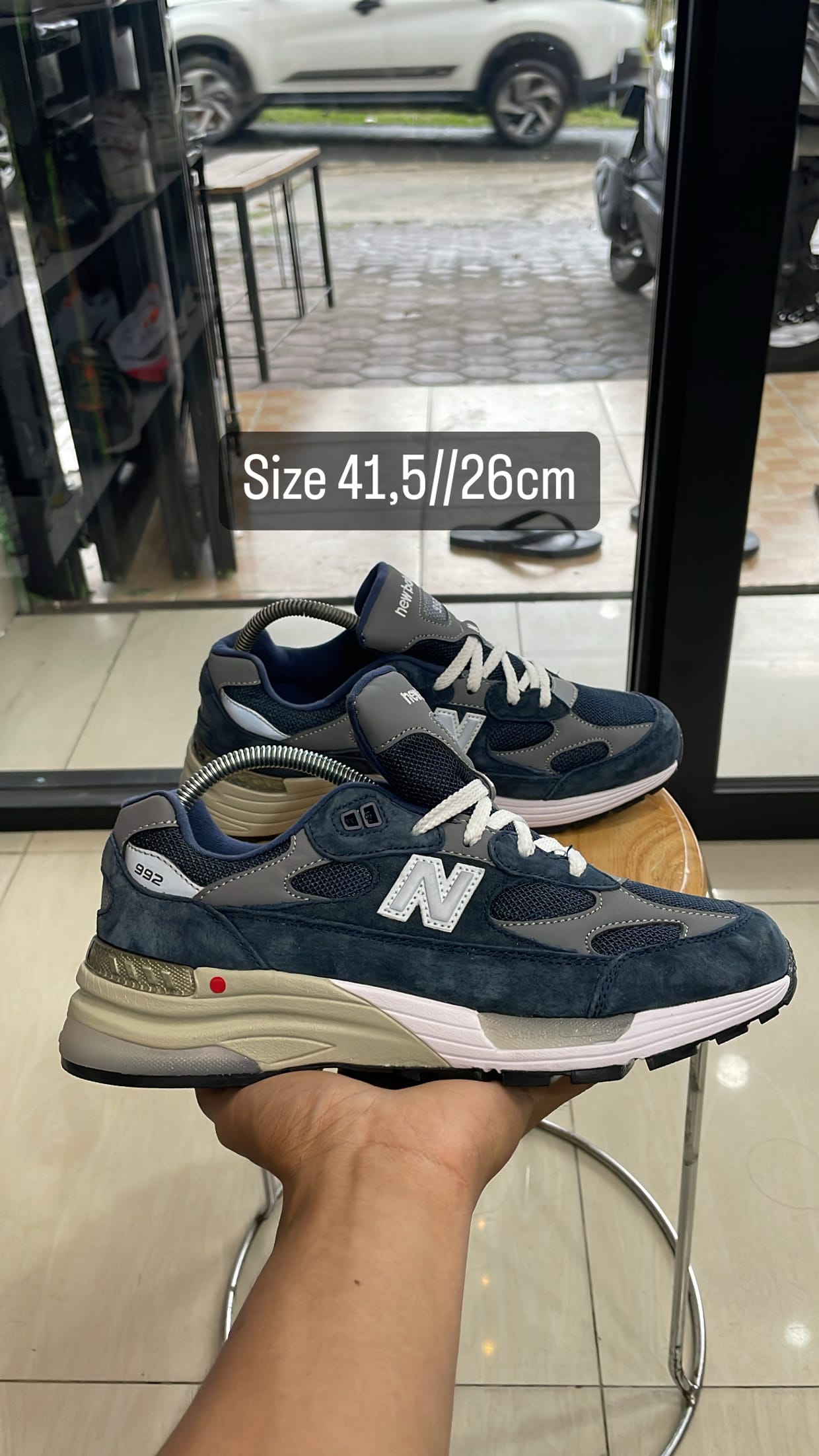 New Balance Gorpcore Casual Sneakers Pria white navy - Preloved