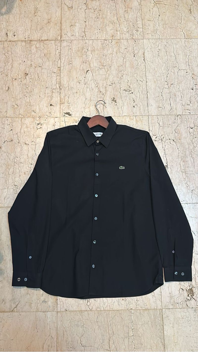 Lacoste Luxury Formal shirt Pria black - Preloved