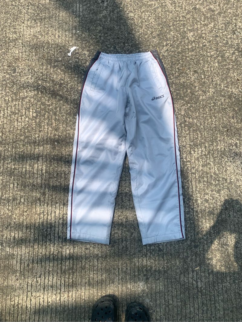 Asics Men's Silver Tracksuit - Preloved