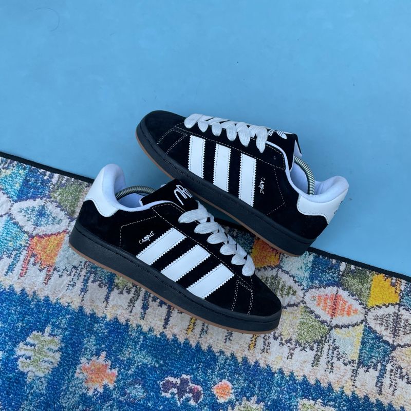 Adidas Indie Casual Sneakers Pria white black - Preloved