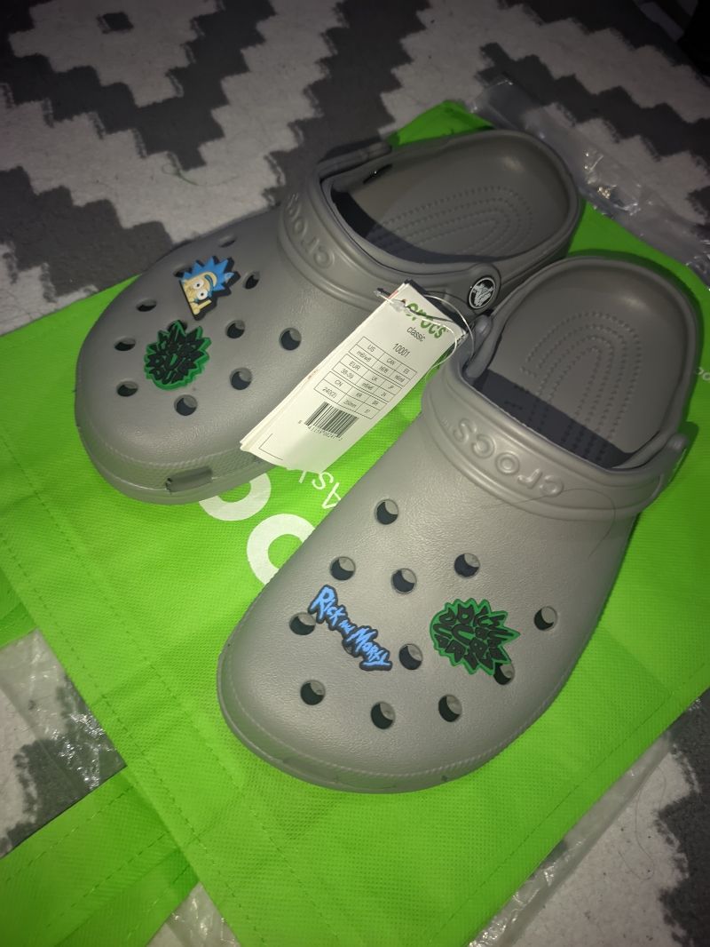Crocs classic cloq grey + Jibbitz + plastik + totebag - Preloved