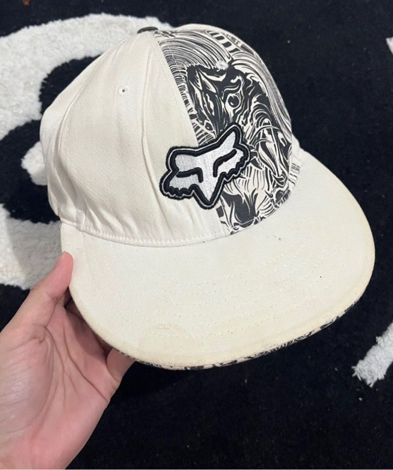 fox racing black and white cap (topi y2k emo grunge hat) - Preloved