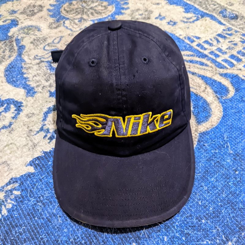 CAPS NIKE FLAME VINTAGE 90s - Preloved