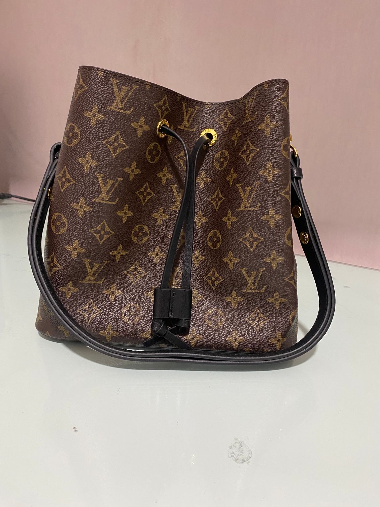 Louis Vuitton Batik Shoulder bag Wanita brown - Preloved