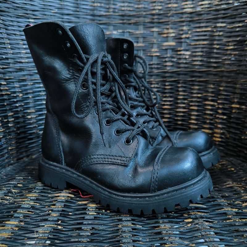 Mil Tec INVADER BOOTS STEEL TOE size 38 - Preloved