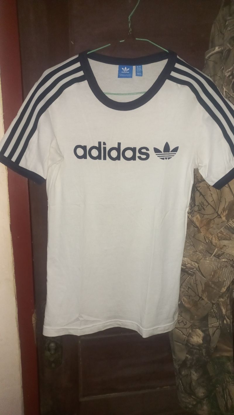 Adidas Ringer Tee - Preloved