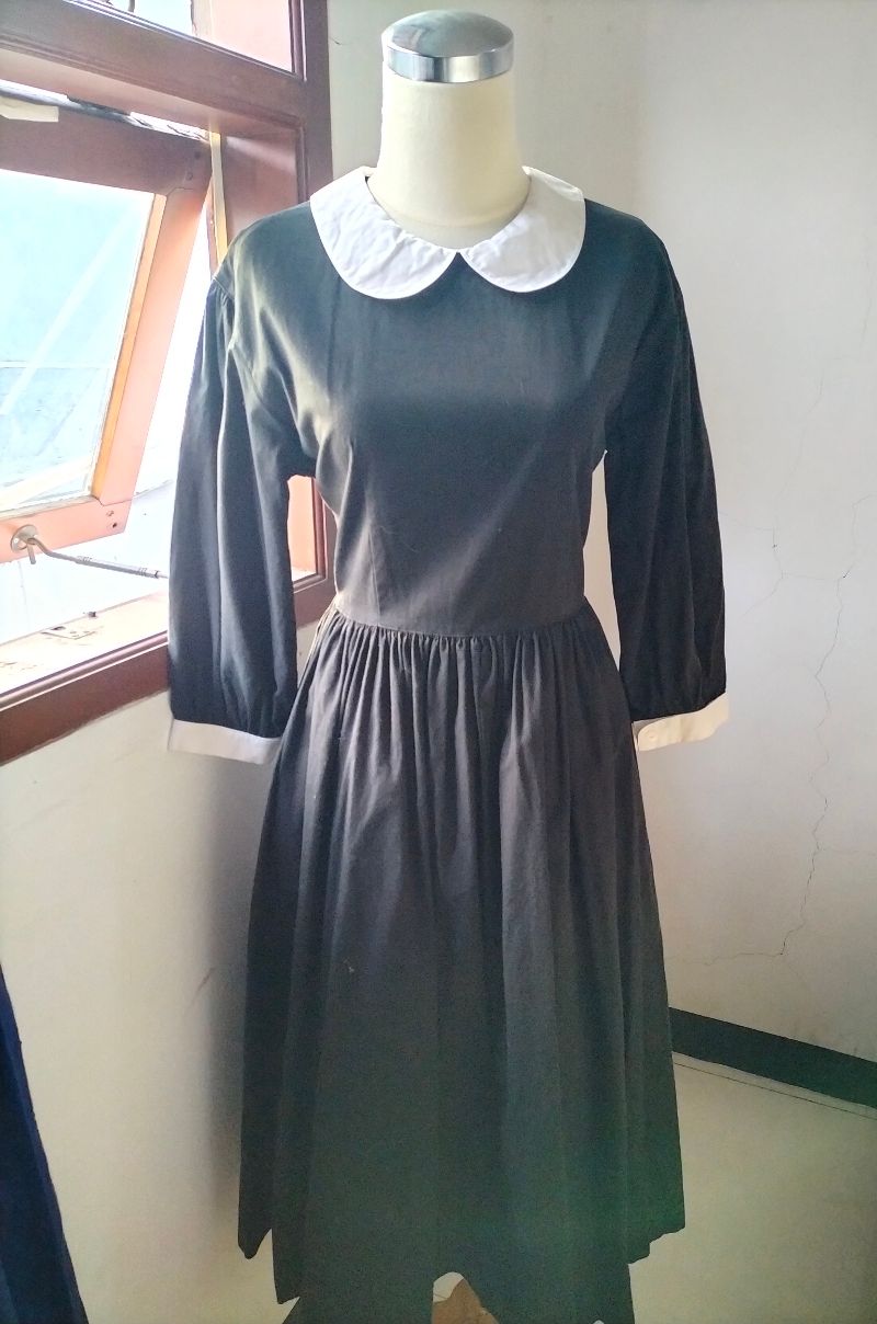Goth dress brand shirley temple - Preloved