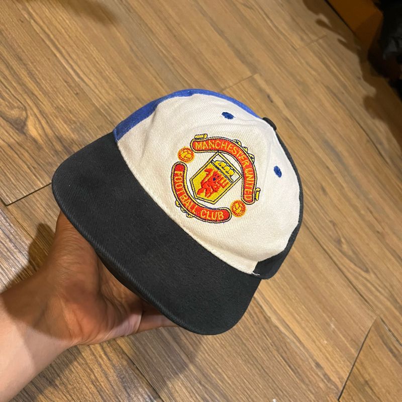Manchester United MU x Umbro 1990s Vintage Caps for Boys - Preloved