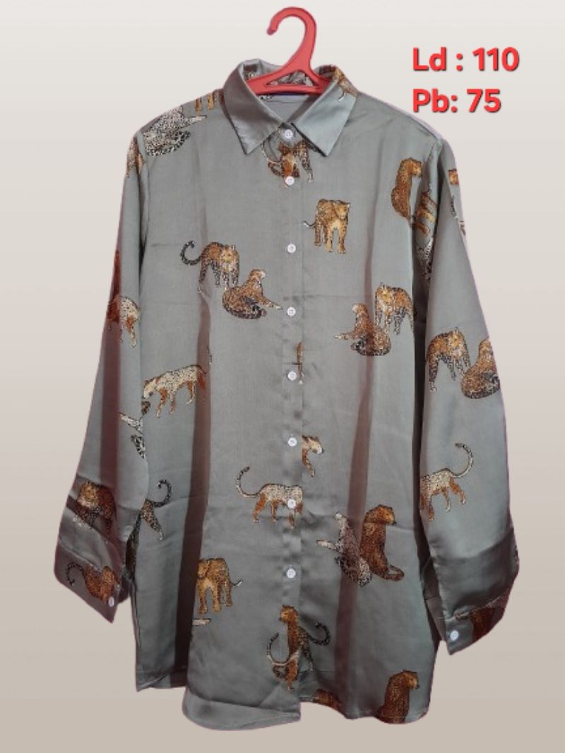 Kemeja satin tiger sage green - Preloved