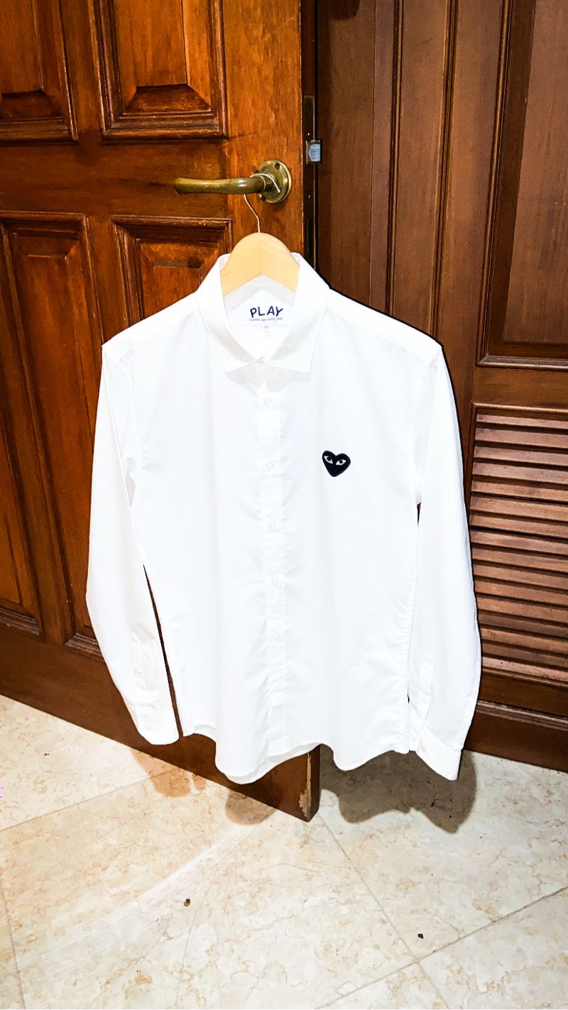 Kemeja Play CDG White Shirt Black Logo - Preloved