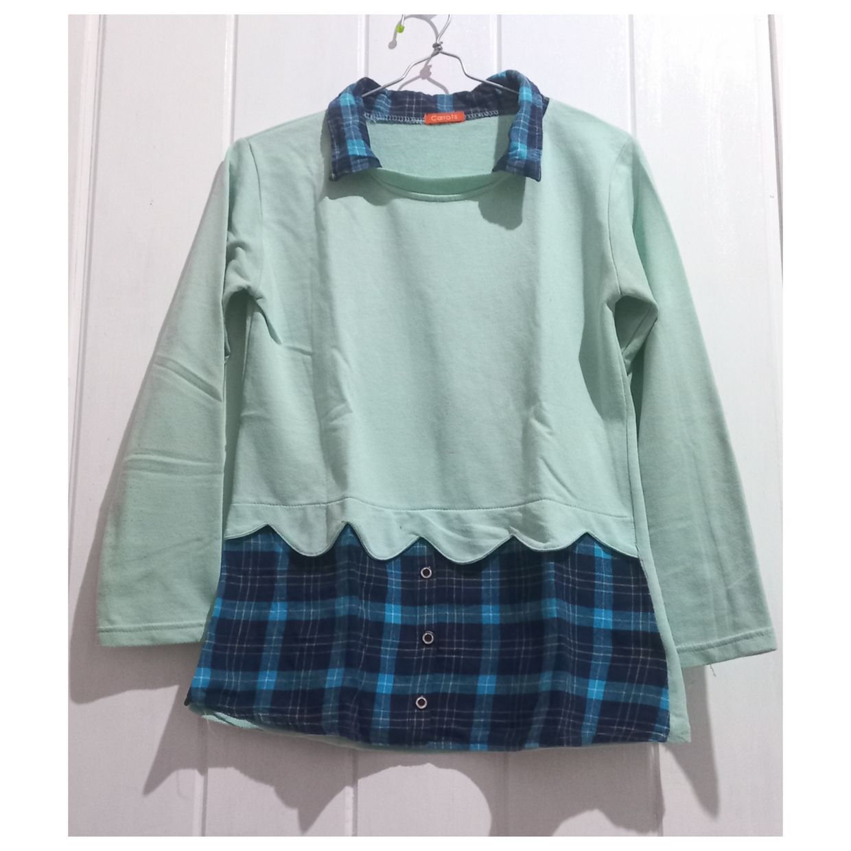 blouse hijau dengan kotak-kotak biru bahan - Preloved