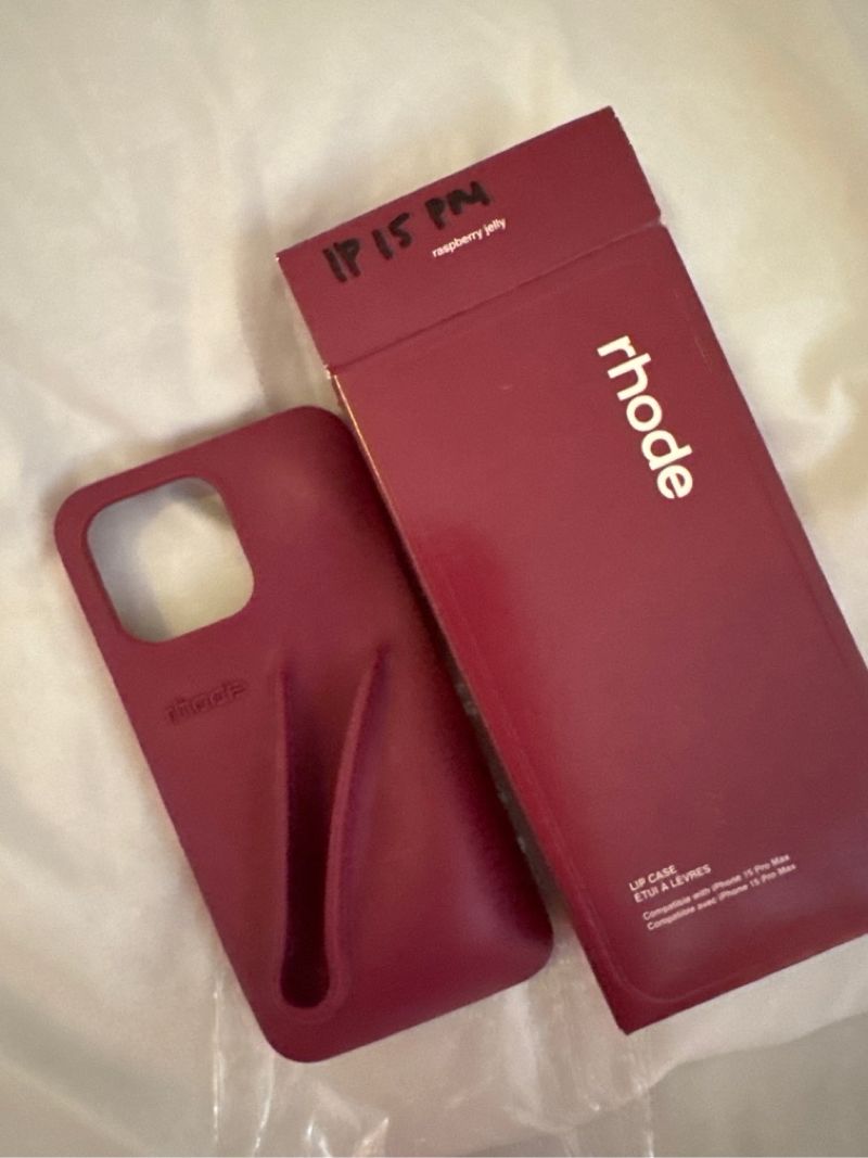 Rhode Case iPhone 15 promax pro max - Preloved