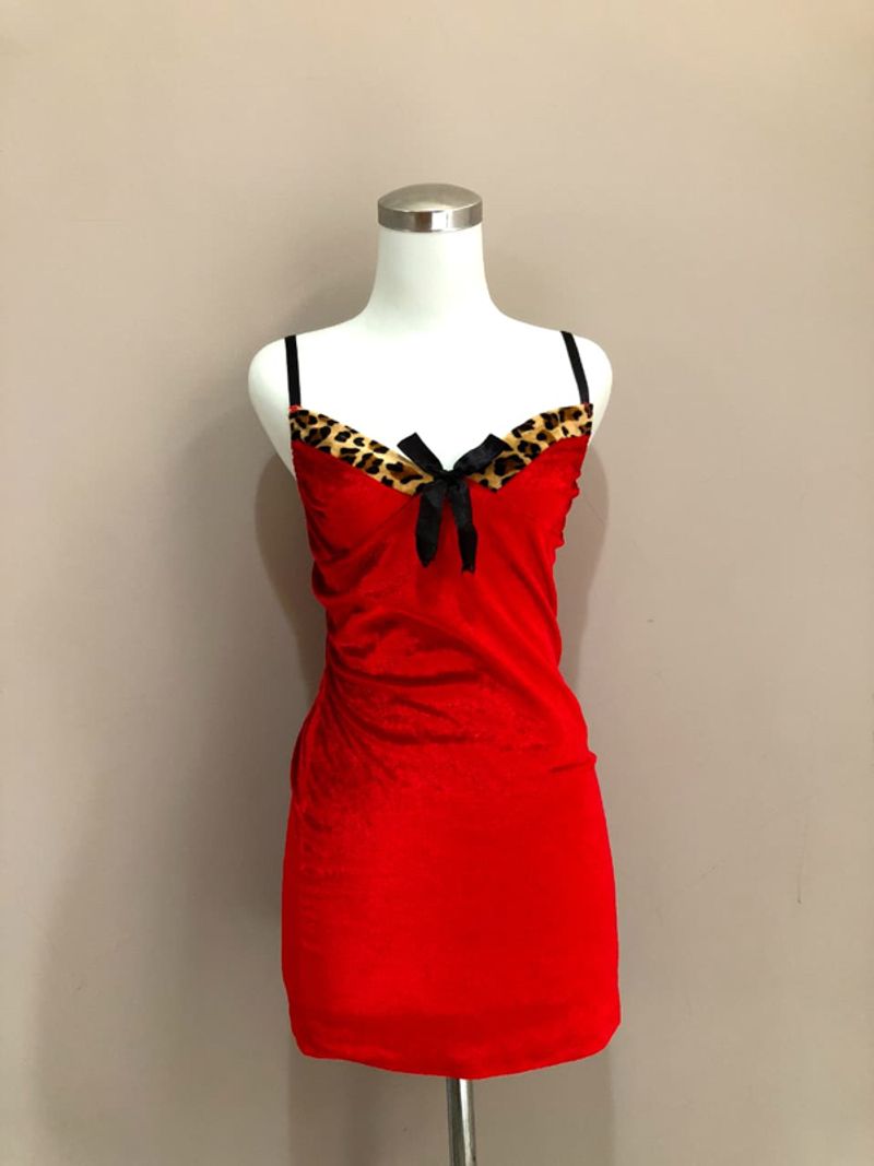 Tangtop Sexy Macan Bahan Bludru Merah - Preloved