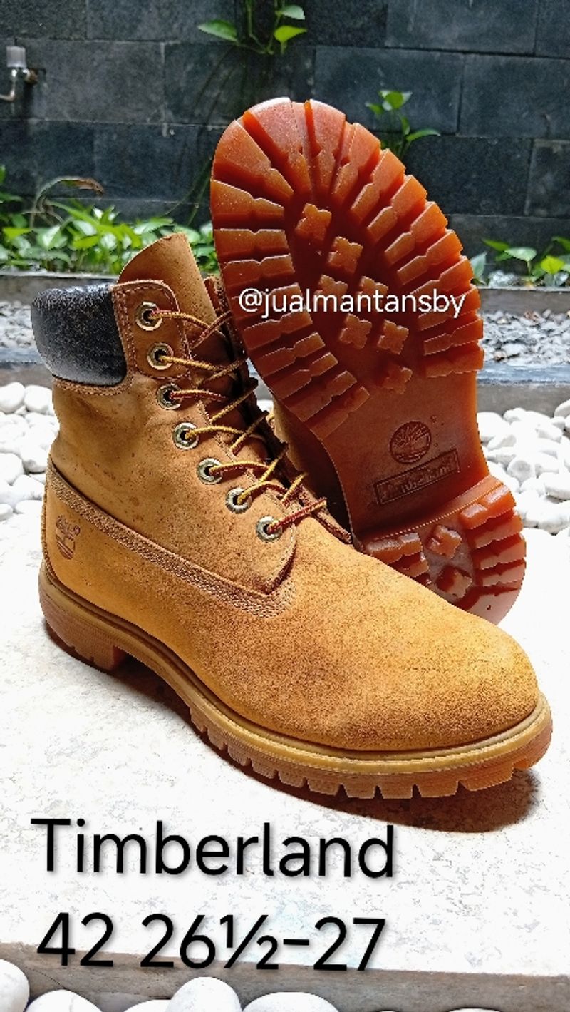 Timberland 6" Icon Yellow Boots Made in Bangladesh - Preloved