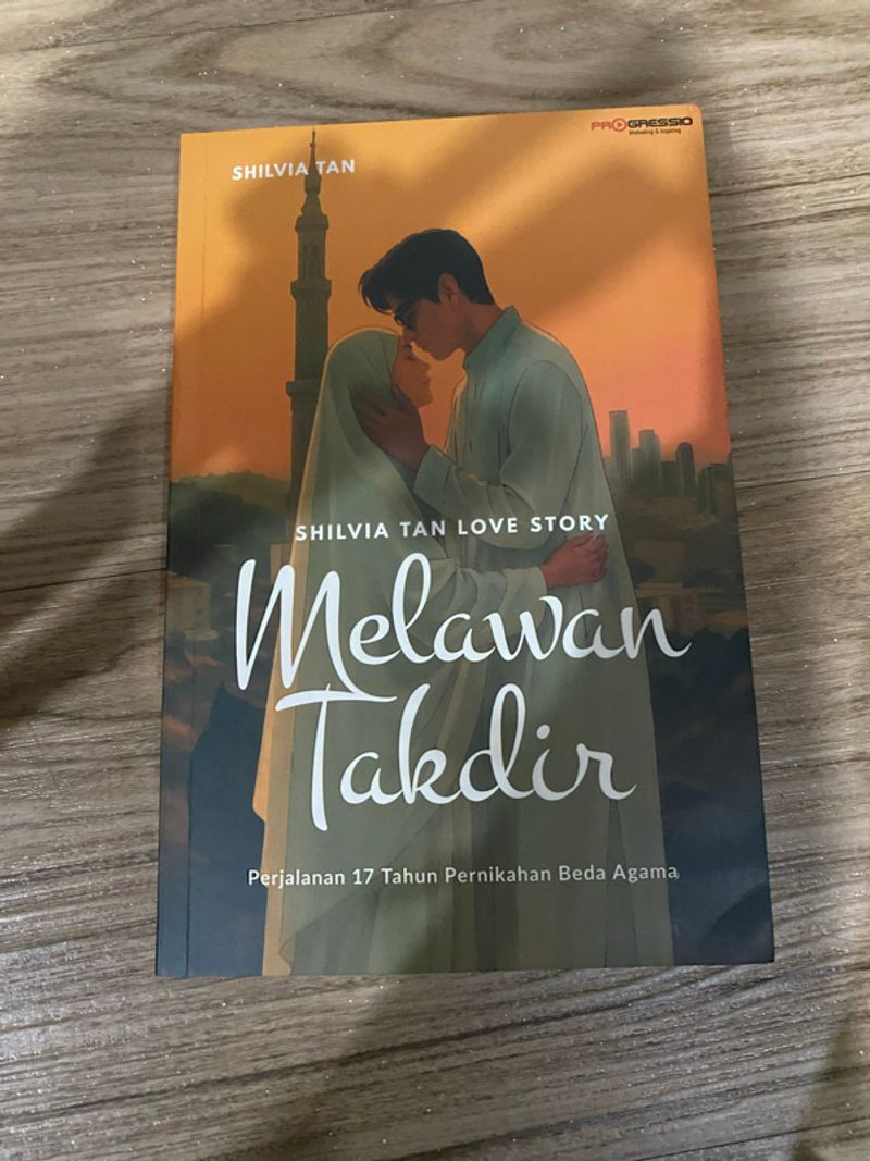 Buku shilvia tan love story melawan takdir - Preloved