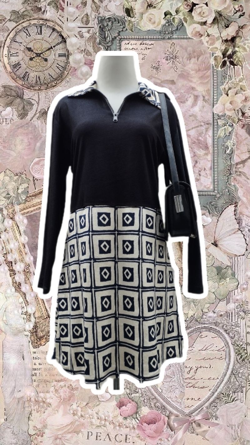 midi dress motif sultan bahan bludru warna pekat - Preloved