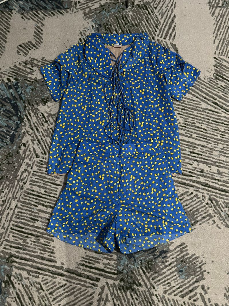 Set Outfit Biru Motif Bunga Kuning - Preloved