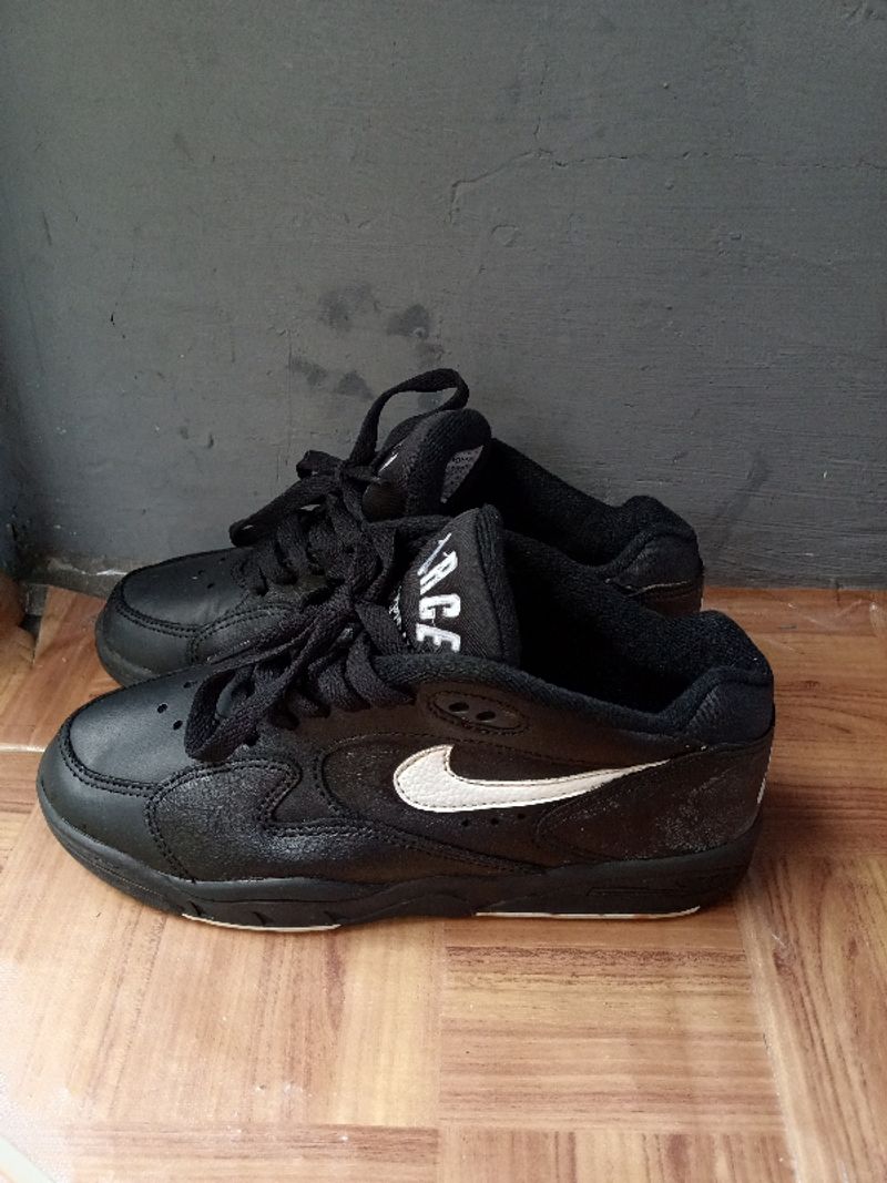 Nike force basketball - Preloved