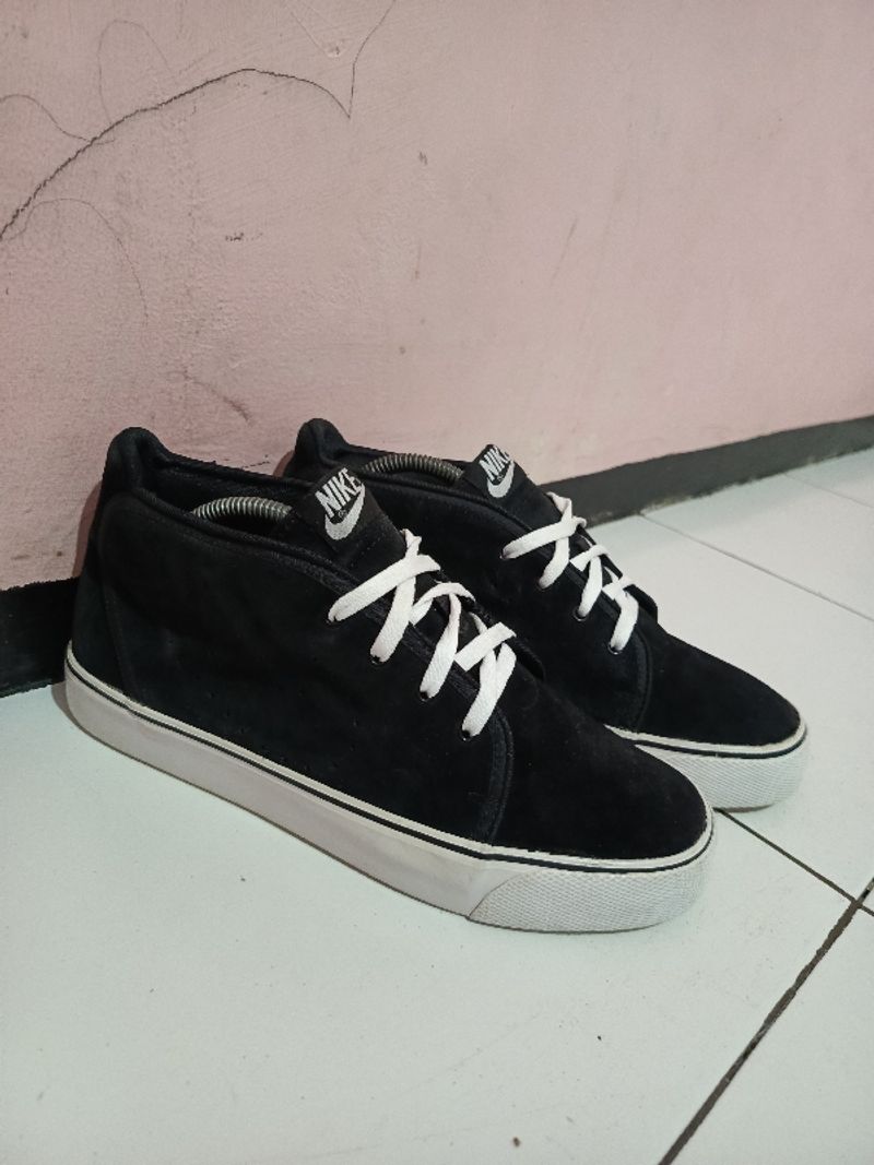 Nike Toki Mid black white - Preloved