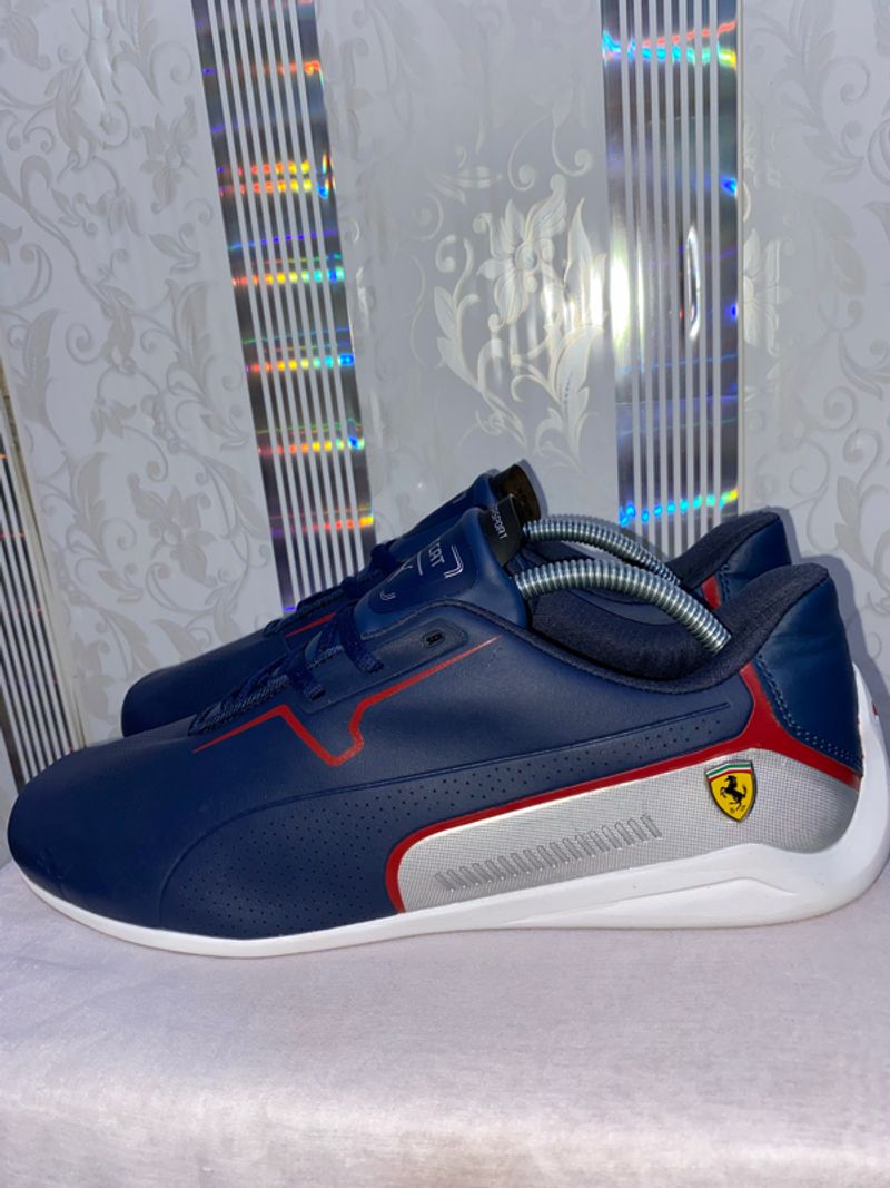 Sepatu Sneakers Casual Pria Puma Ferrari Drift Cat - Preloved