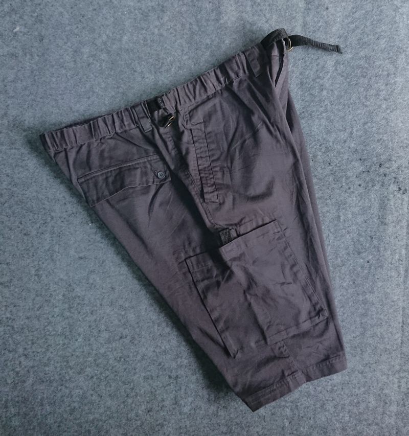 Celana Pendek Utility Kargo Short Pants by BC Factory - Preloved