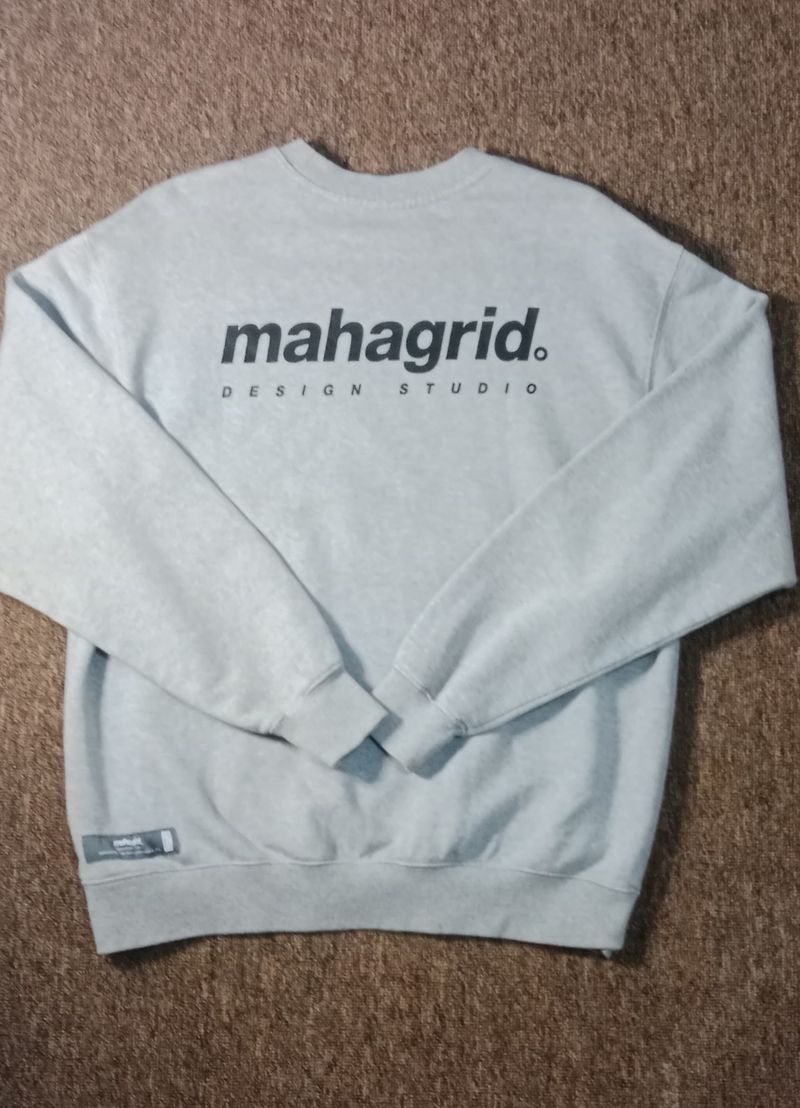 Mahagrid Minimalist Sweater Pria gray - Preloved