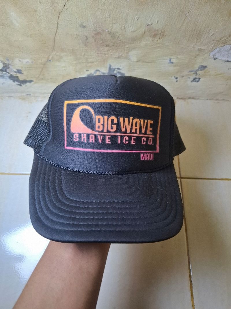 Big wave maui - Preloved