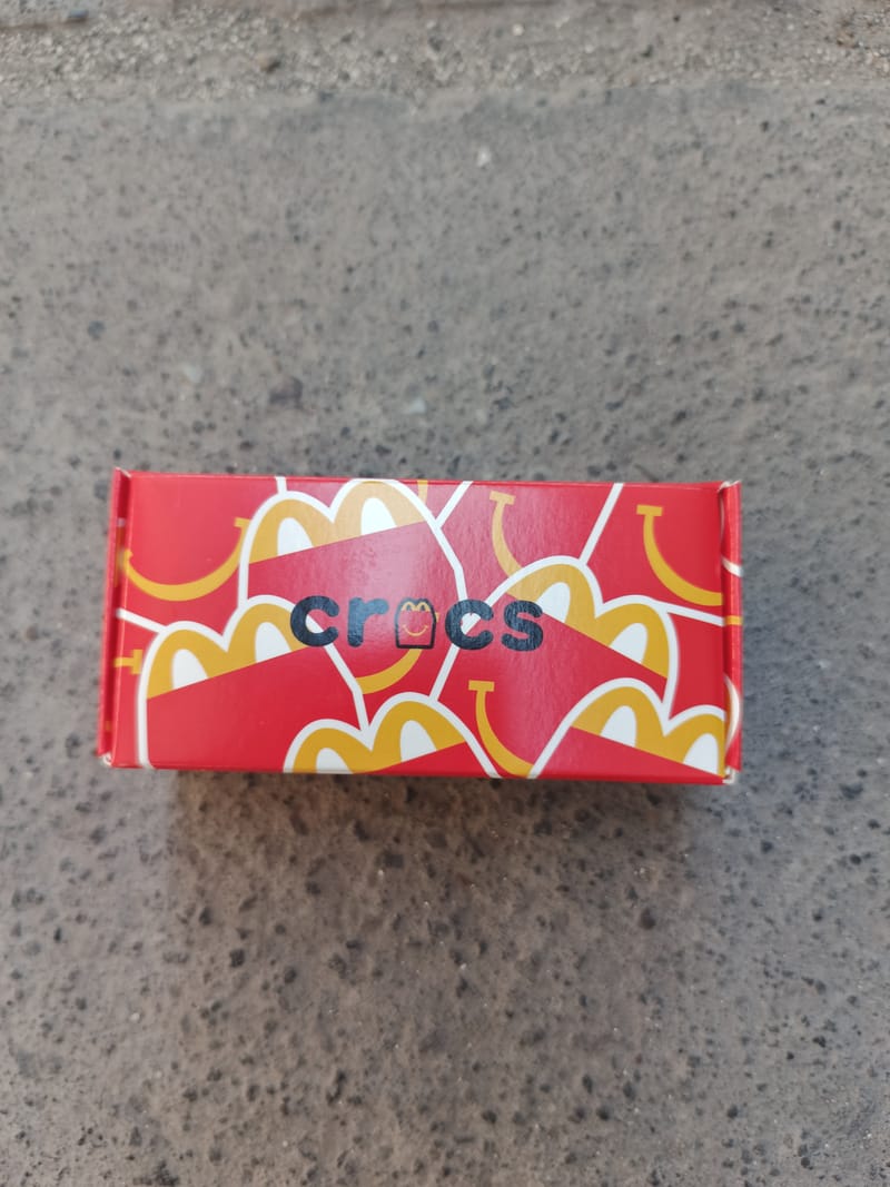 Crocs Minimalist Toy Kids red blue yellow - Preloved