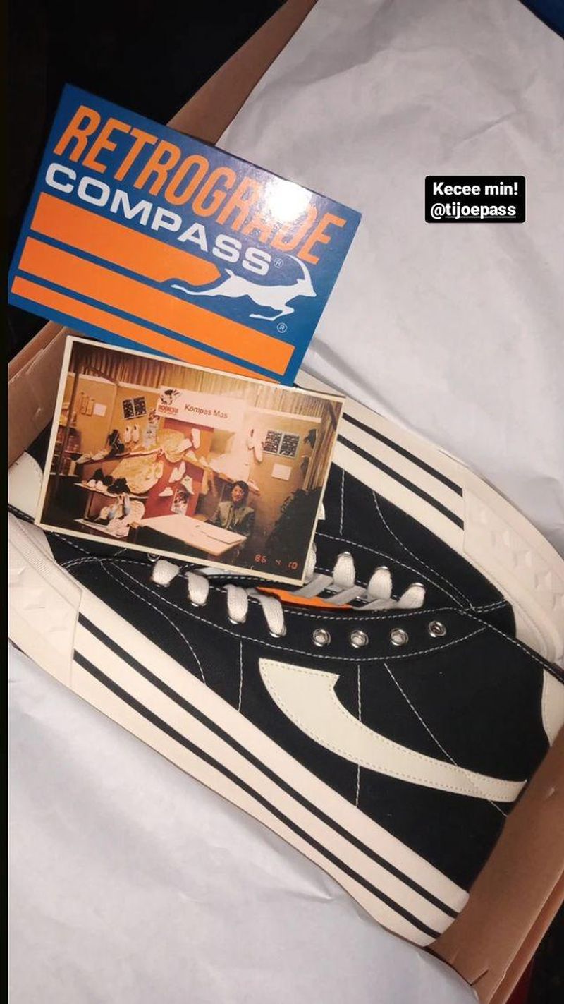 Compass Vintage Minimalist Casual shoe Pria white black - Preloved